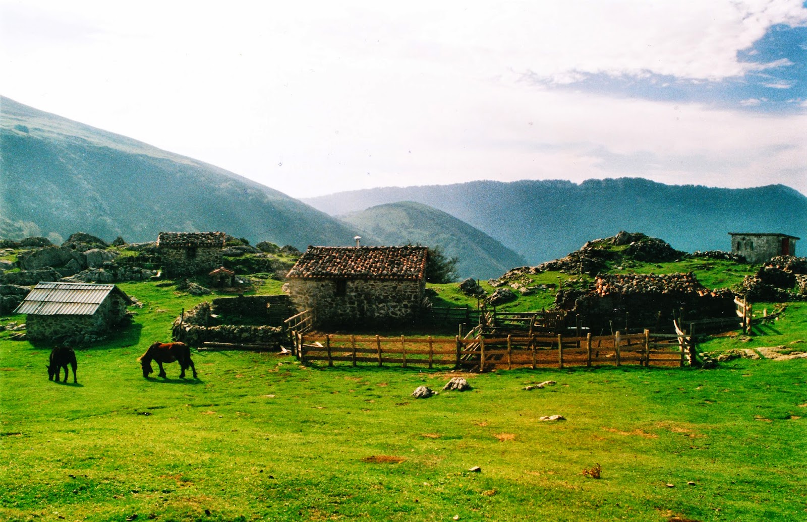 CAMINOS BRUMOSOS: LA MAJADA DE OIDUI: JOYA ETNOGRAFICA AL ALCANCE DE LA ...