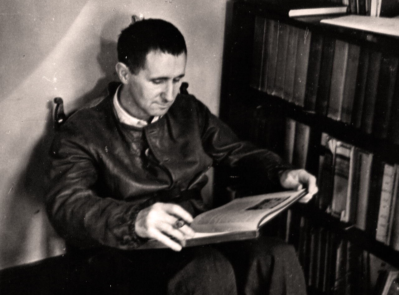 BERTOLD BRECHT: ΓΙΑΤΙ Ν’ ΑΝΑΦΕΡΕΤΑΙ Τ’ ΟΝΟΜΑ ΜΟΥ; | R*2019