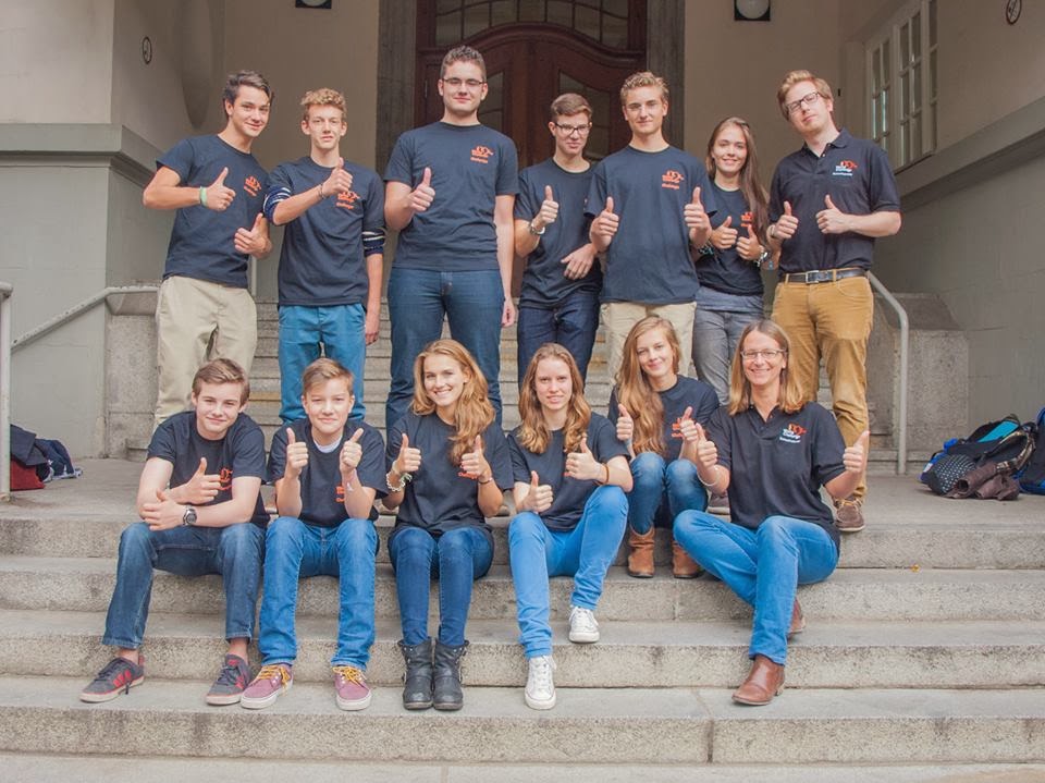 17 german students in UGANDA: Das ist unser Team bei World Challenge ...