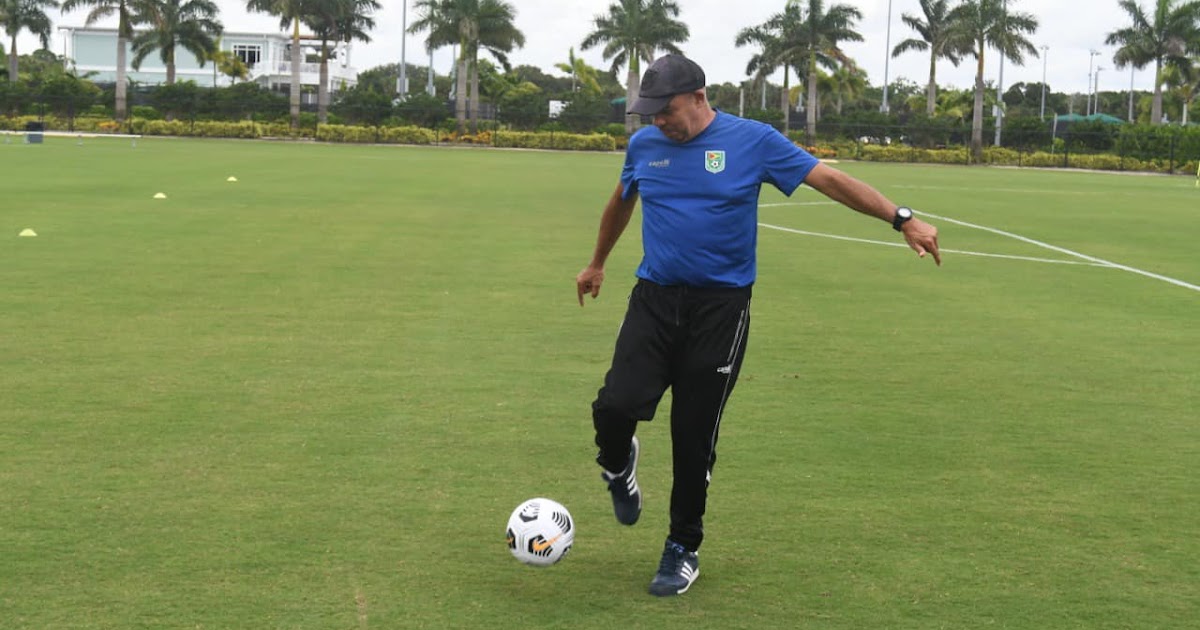 Com Márcio Maximo como treinador, Guiana se prepara para a Copa Ouro da ...