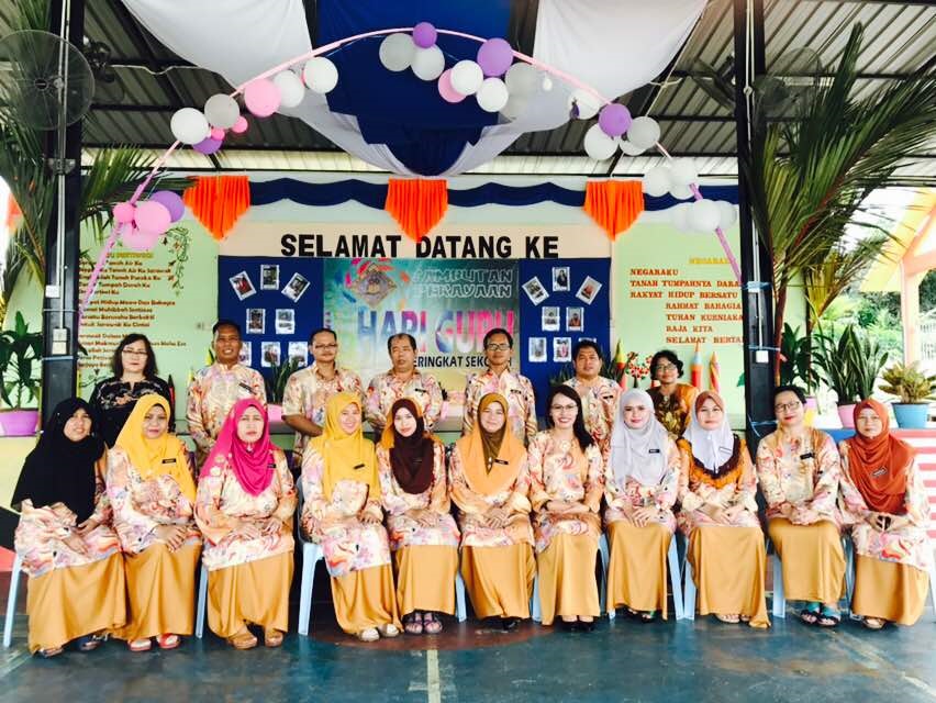 SK ST. MICHAEL (M) ENTINGAN: GURU-GURU SEKOLAH