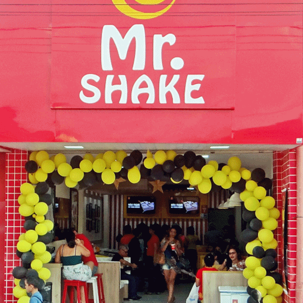 MR. SHAKE EM NOVA REINAGURAÇÃO EM NOVO ENDEREÇO