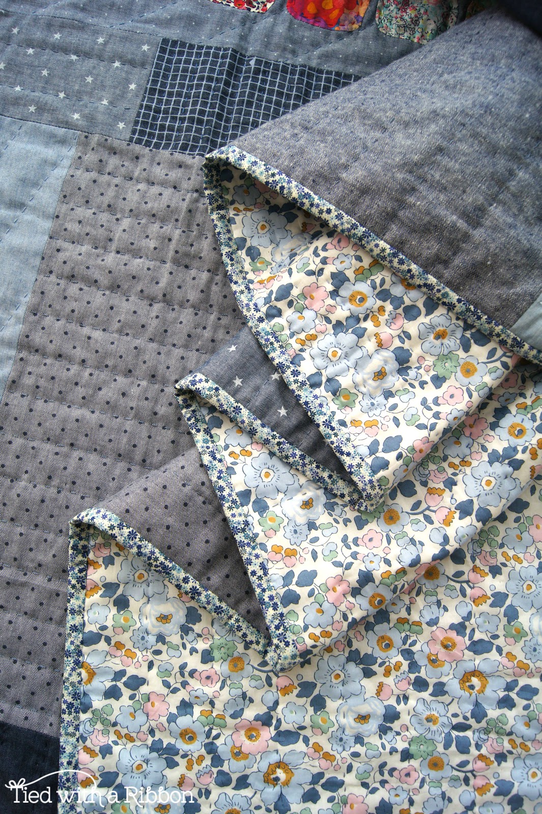 Tied with a Ribbon: The story of the making of an Aerial Grove Quilt.