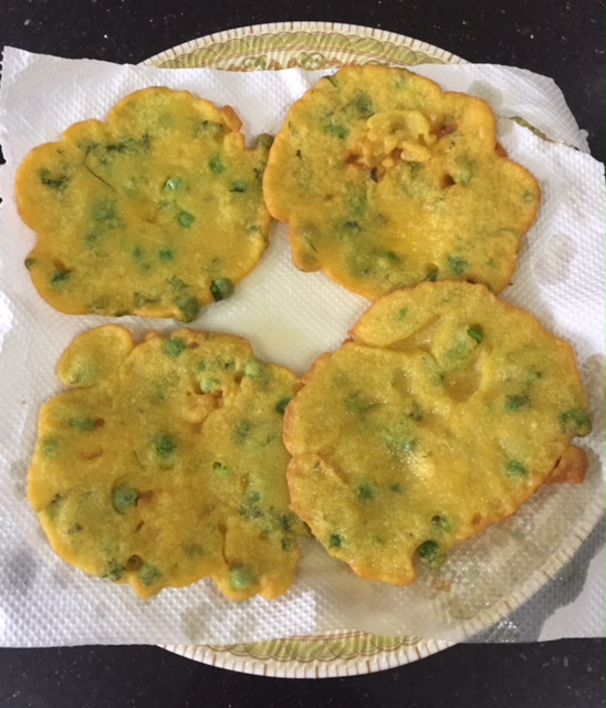 Shobha's Food Mazaa: DHUSKA / DHOOSKA / DUSHKA
