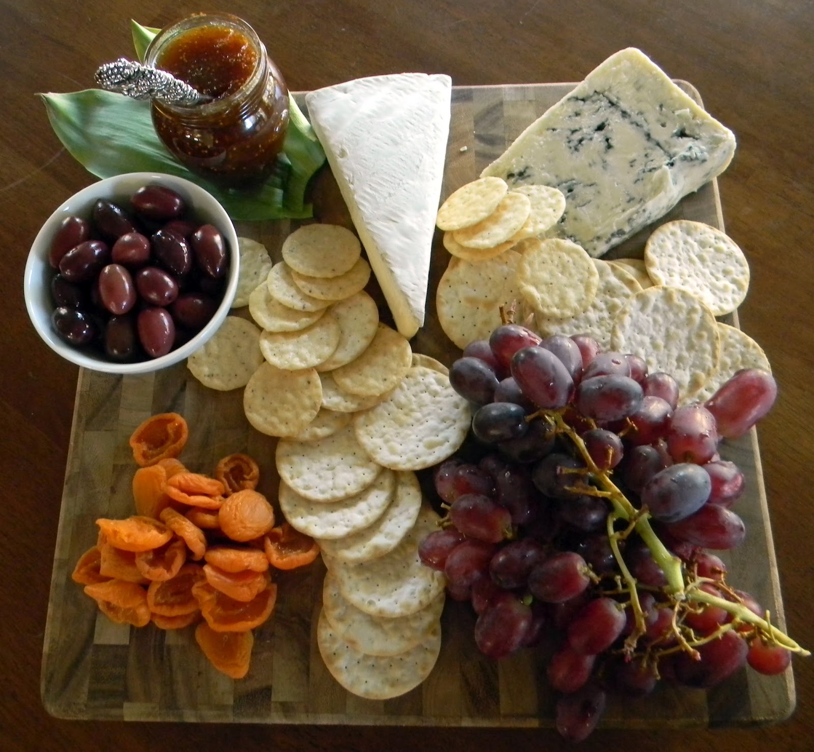 The Perfect Cheese Platter | Schue Love