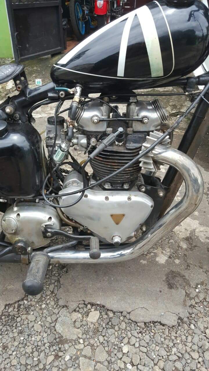 Dijokul Kastem Motor Triumph 650cc Thunderbird 6T Th52 Siapp Pakai ...