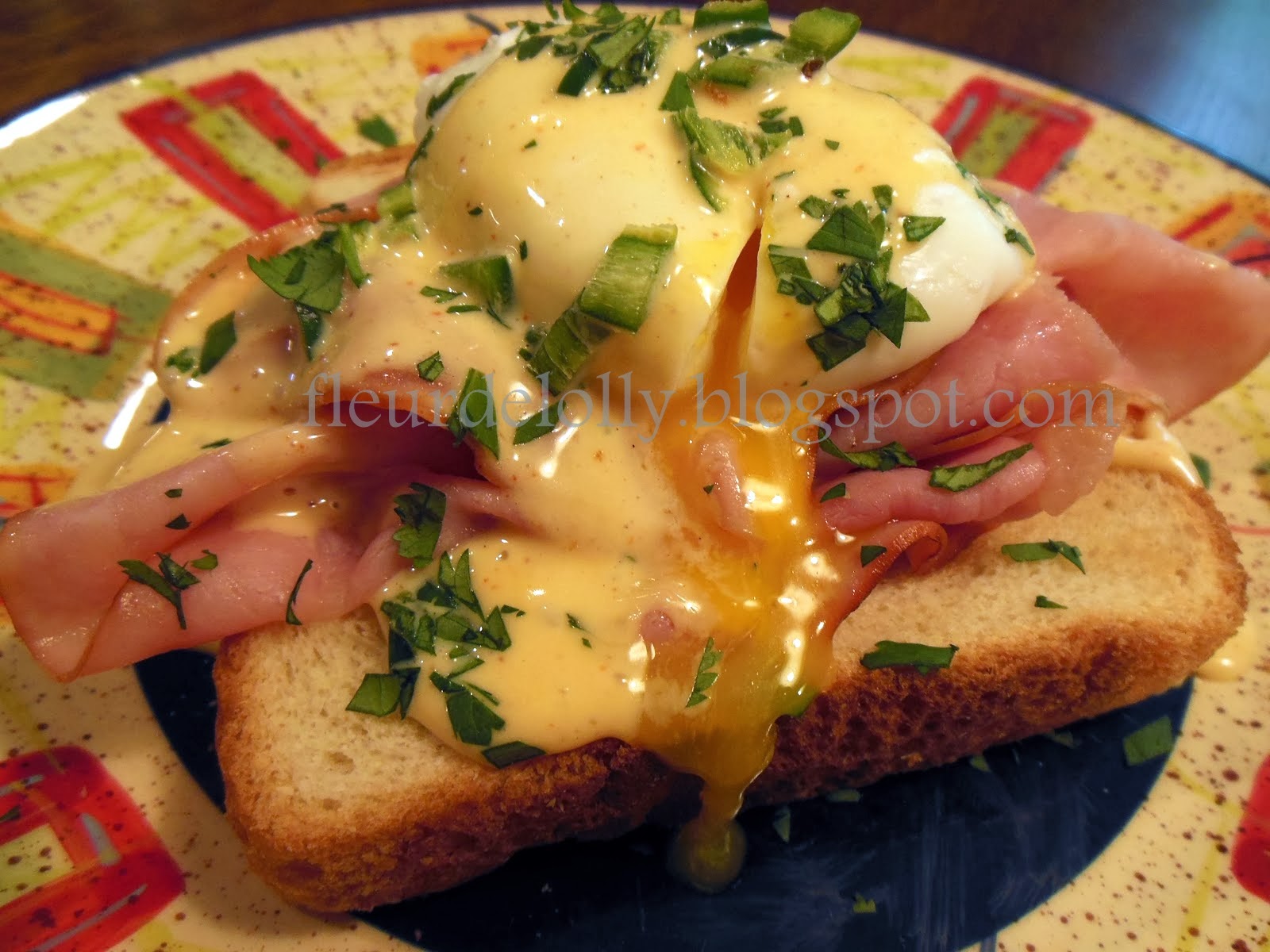 Fleur de Lolly: Southwestern Eggs Benedict over Texas Toast