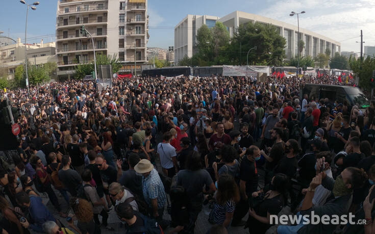 ΠΡΕΖΑ TV ©: Χρυσή Αυγή - Η Ιστορική δίκη - Φωτογραφίες και videos από ...