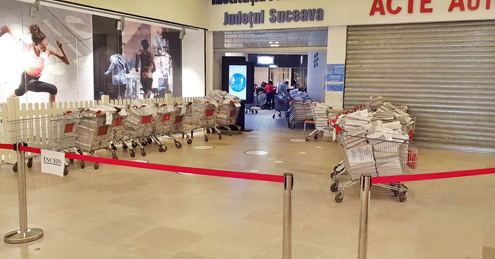 VIDEO Procurorii DNA Suceava au confiscat întreaga arhivă a Serviciului ...
