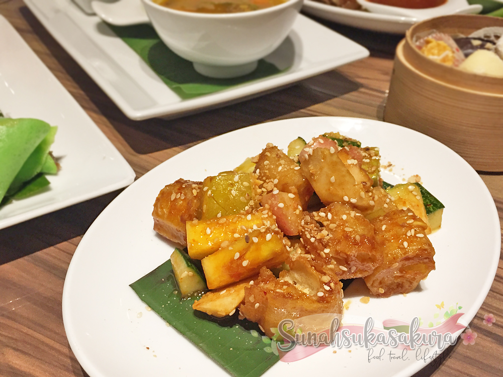 Berbuka Puasa dengan Menu Ala Carte Bazar Makan-makan di Renaissance ...