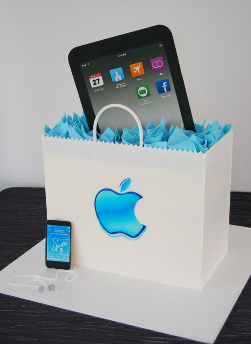 21 Spectacular & Super Cool Geeky Birthday Cakes |DasHing Hub