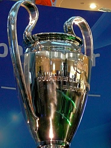 Reflexiones de Manuel: Nuestra lengua: "La Orejona"