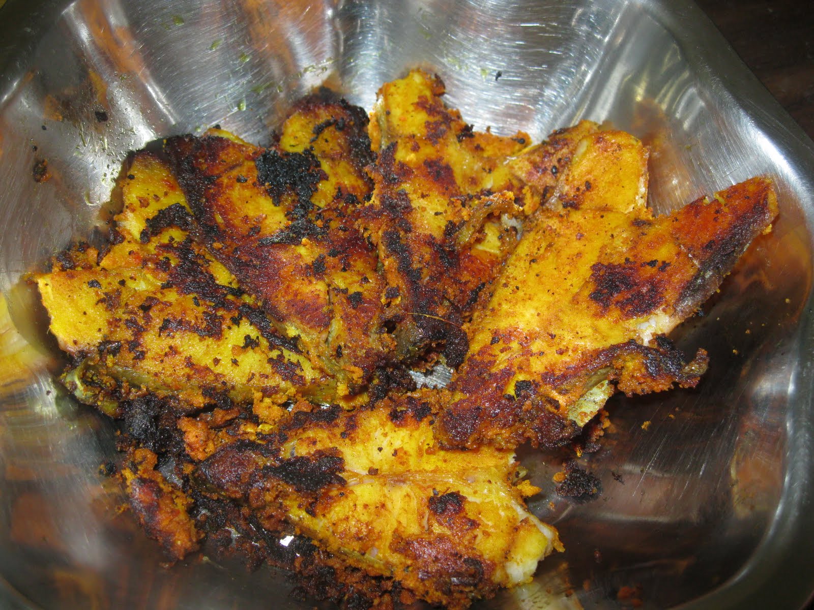Amrita's kitchen: Karaikal Pomfret Fish fry (Vaval Meen Varuval)