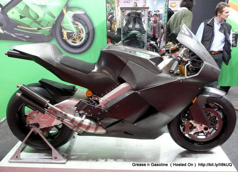 Paton 500cc Two-Stroke V4~ Video - way2speed