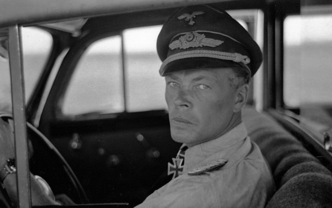 Ritterkreuzträger: Bio of Stuka Ace Dr.jur. Ernst Kupfer