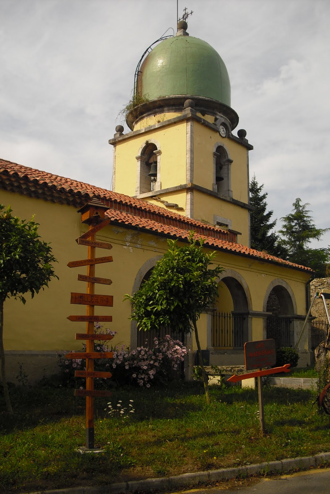 Caleyando Mundiu Alantre: Malleza