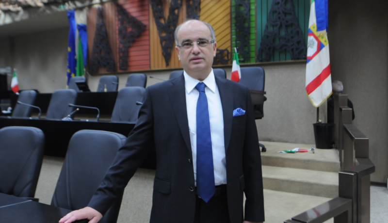 Zullo: "che brutta e infelice fine per il Movimento 5 Stelle"