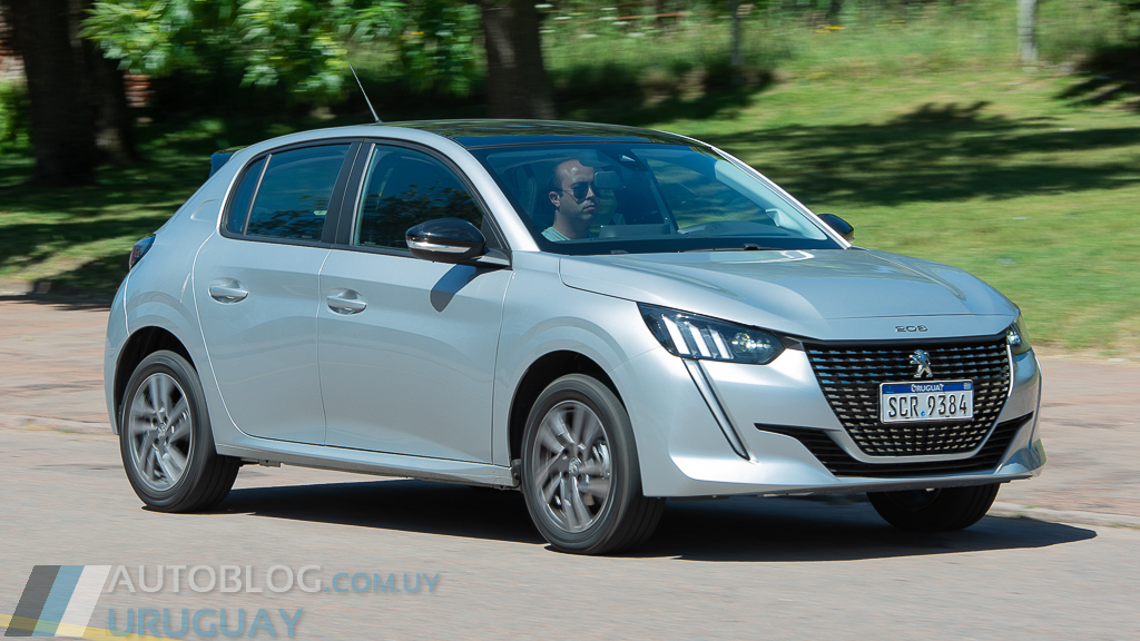 Prueba: Peugeot 208 Féline 1.6 Tiptronic : Autoblog Uruguay | Autoblog ...