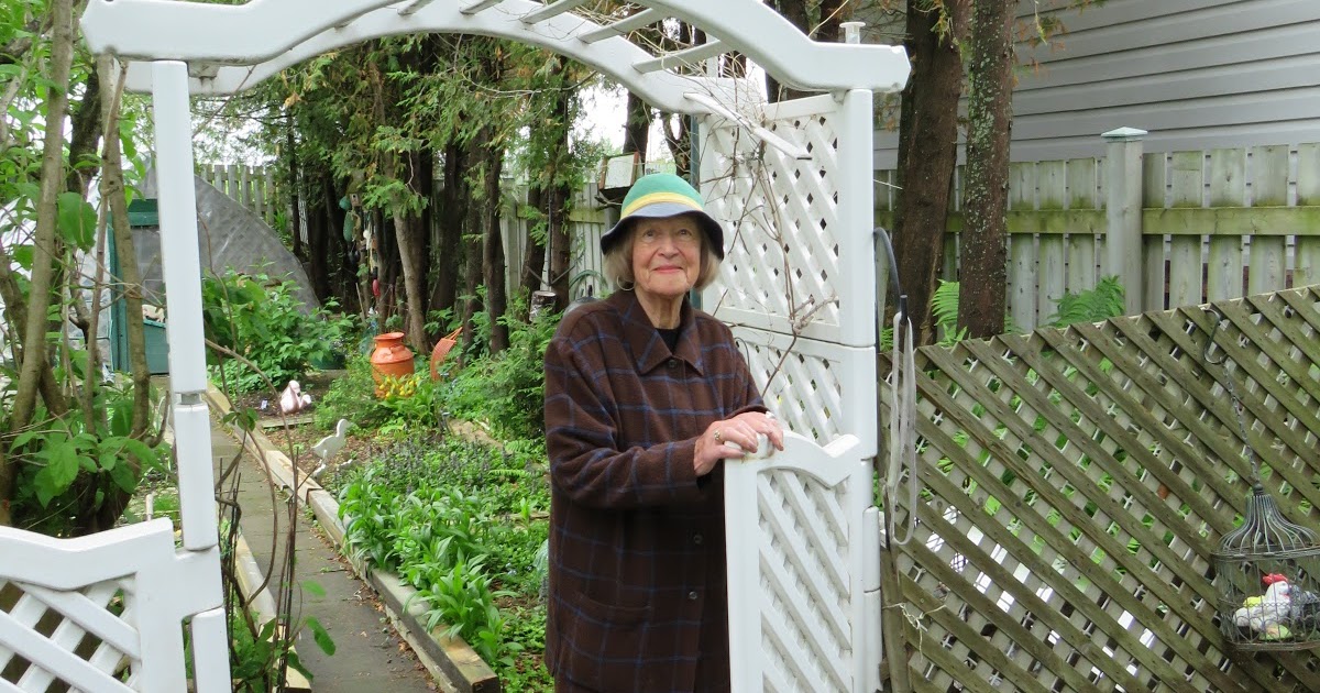 Thelma's Days: Carmen's Garden ~ Spring 2019