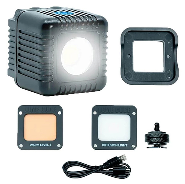 Into The Night Photography: Low Level Lighting with Lume Cube