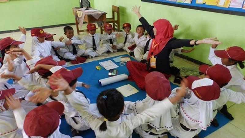 Pendekatan Guru Kepada Siswa dengan Cara yang Bijaksana - SekolahDasar.Net