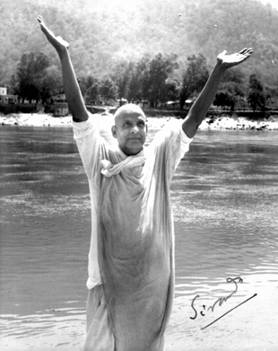 Heinrich Schwab Verlag: Seltene Fotos von Swami Sivananda