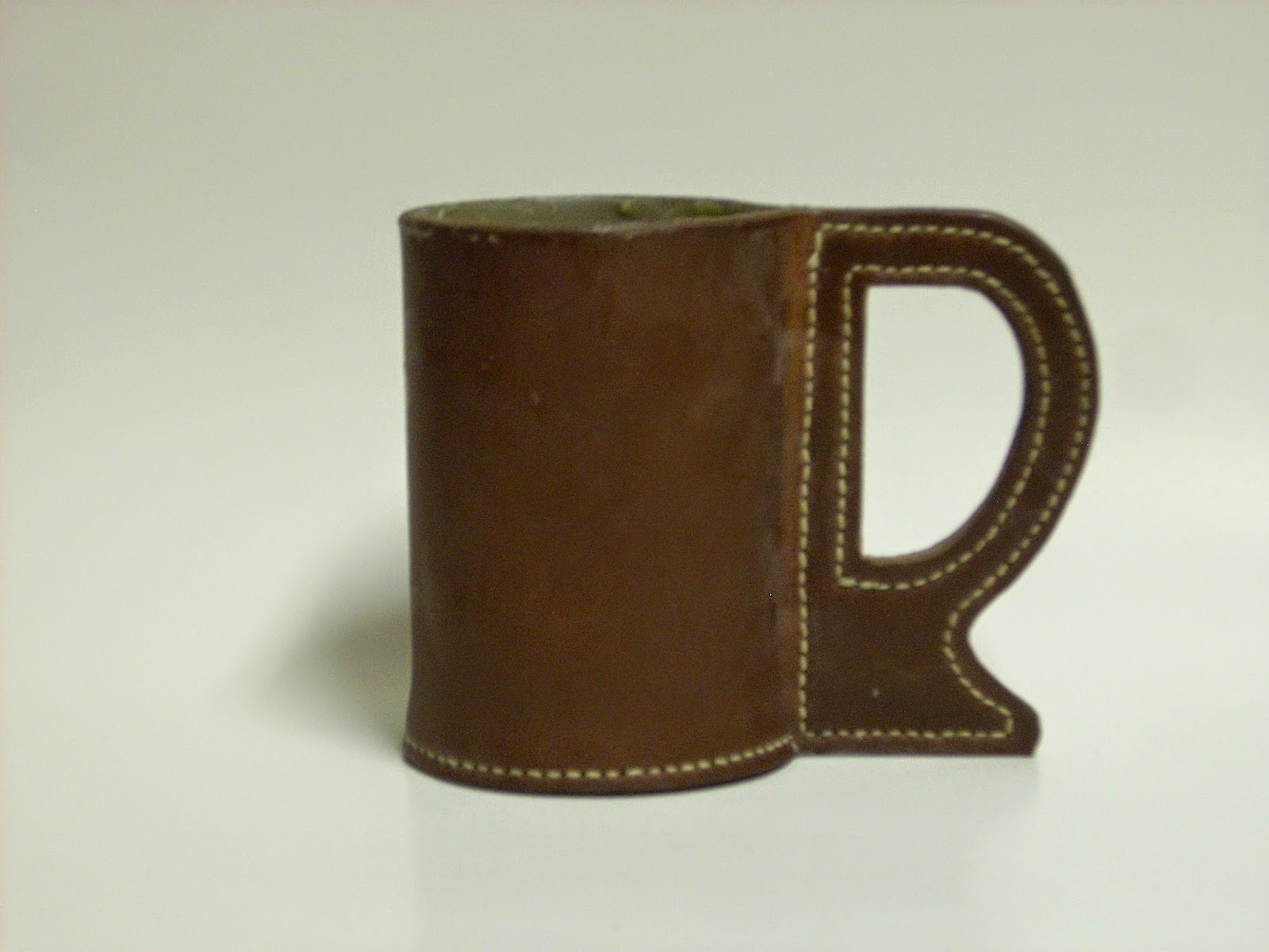 Sparrowhawk Leather: Making of a Leather Mug