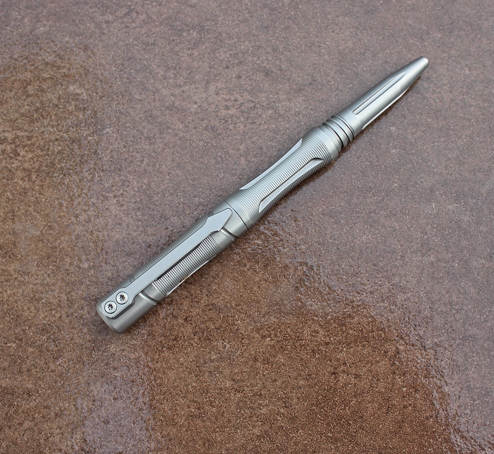 Knivigt värre: Review Fenix T5Ti Halberd, Tactical Pen