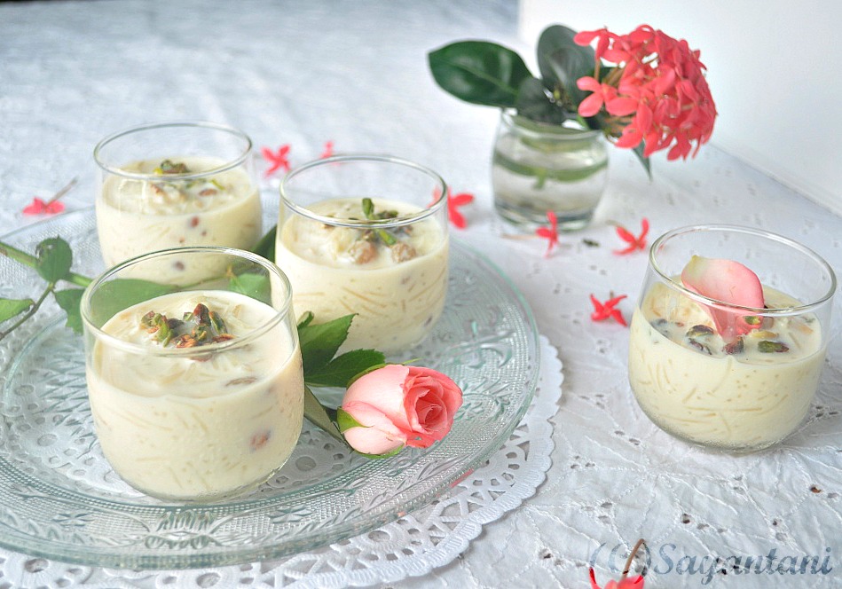 Simui-er Payes (Indian Vermicelli and Milk Pudding) - A Homemaker's Diary