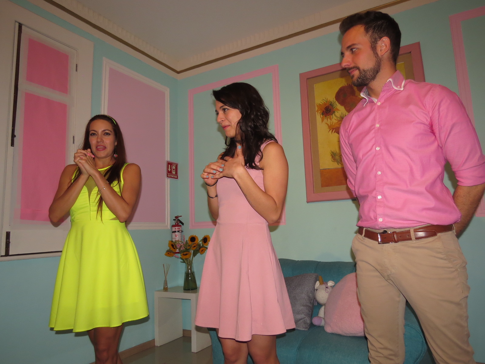 somos el espectador: ITZEL PENICHE CON EXITOSAS TEMPORADAS EN TEATRO