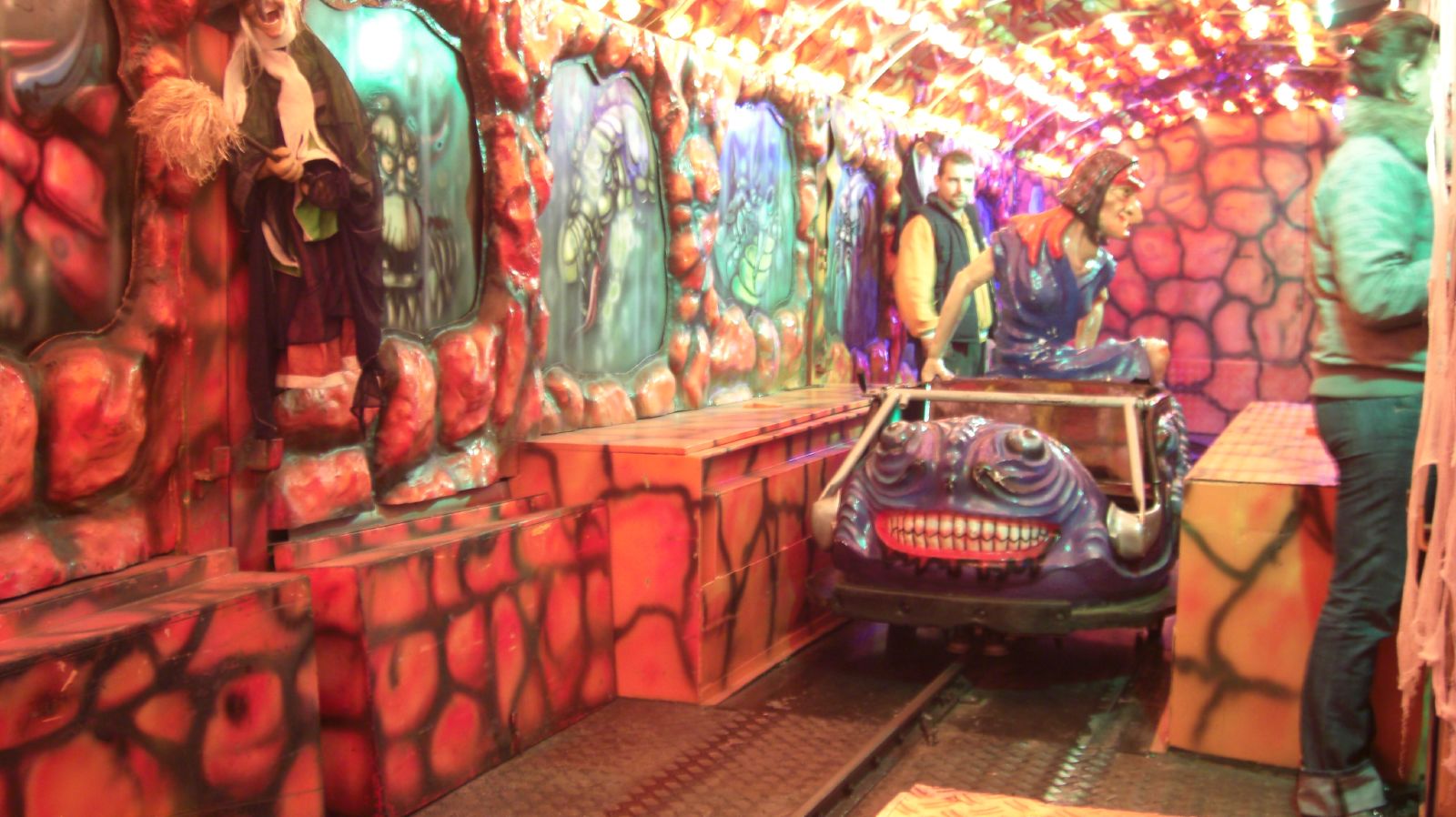 MONSTER BRAINS: Dark Rides