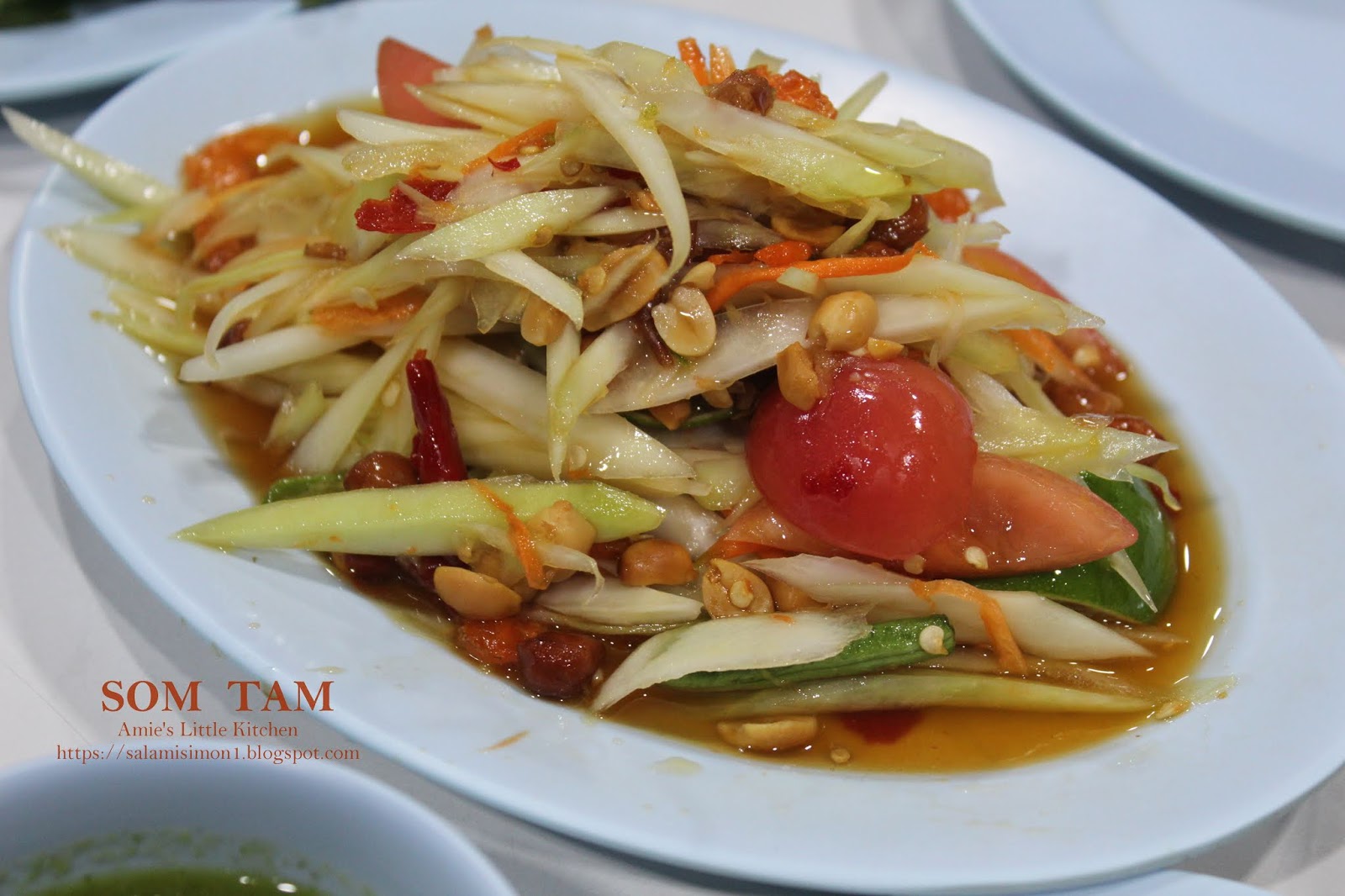 Resepi Som Tam Thai Sedap dan Mudah Disediakan - Amie's Little Kitchen