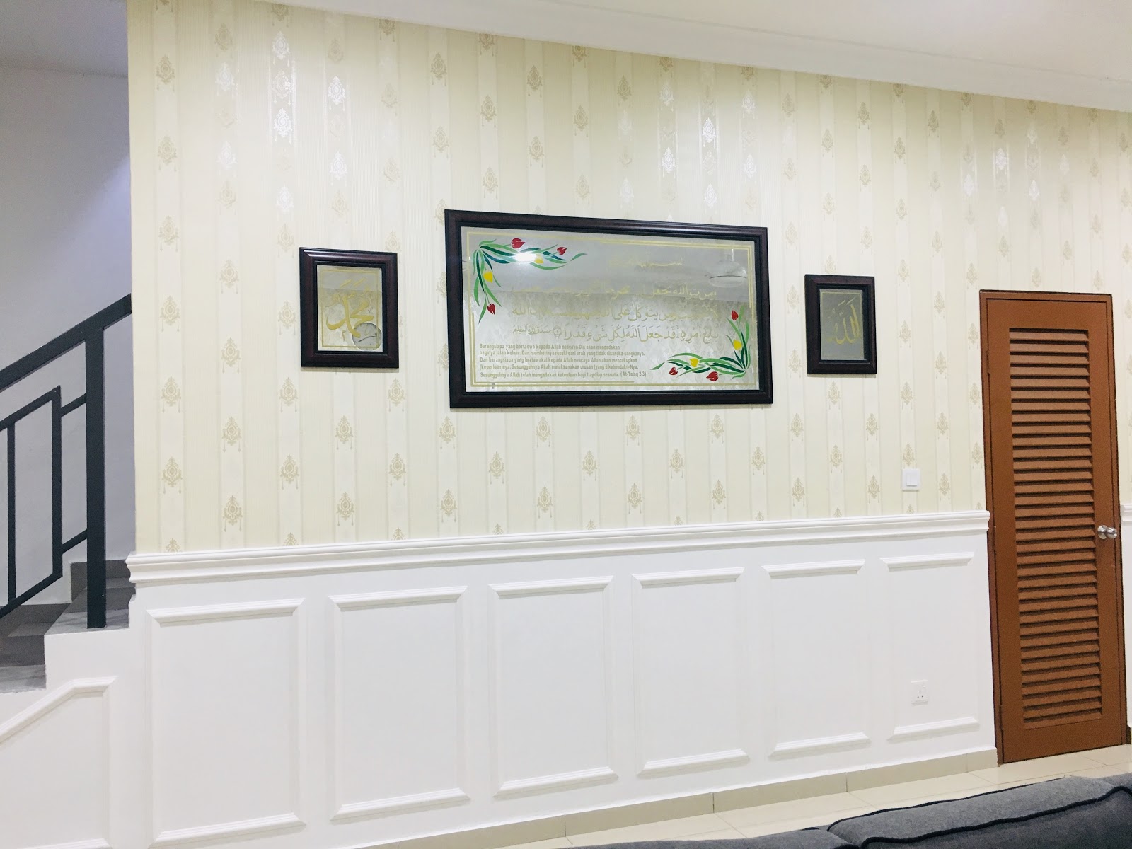 Tips Pasang Wainscoting PVC dan Wallpaper Di Rumah Dengan Lebih Jimat ...