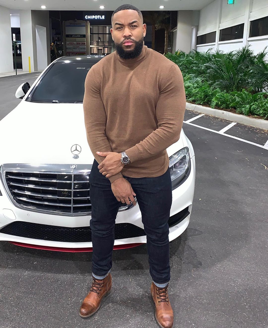 Instagram : Joshua Benoit has about 400k instagram followers on his ...