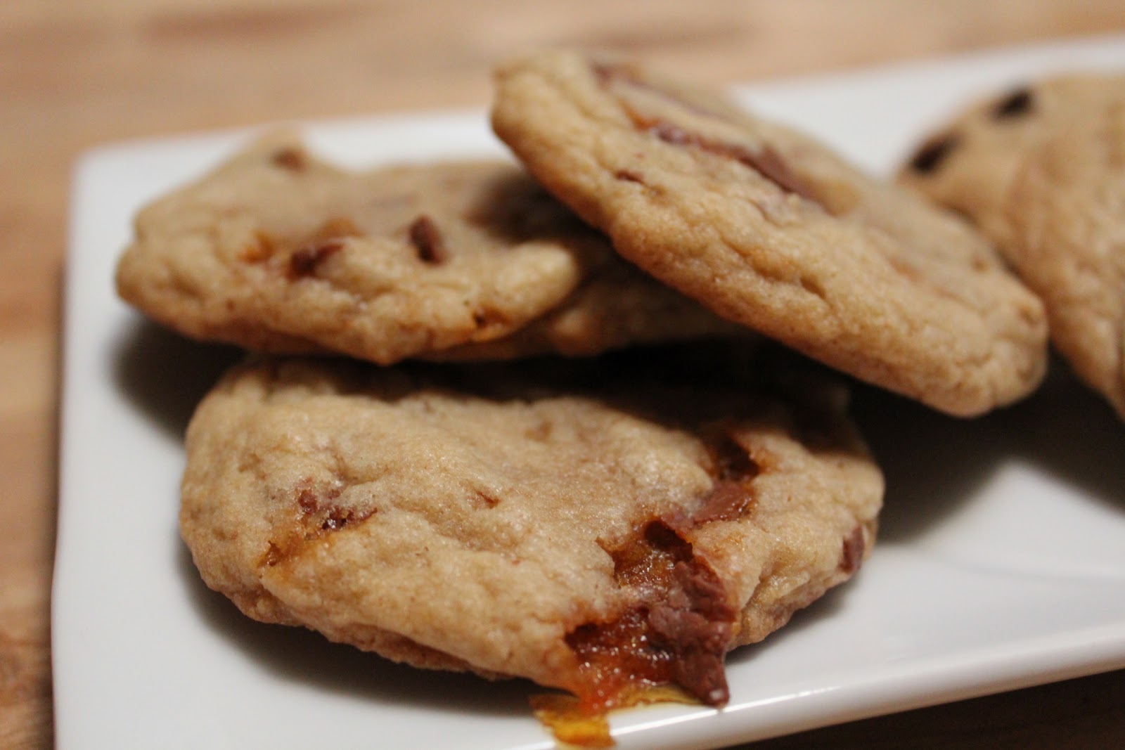 What's Up Cupcake?: Sweet Treats Saturday: Crunchie Chocolate Chip Cookies