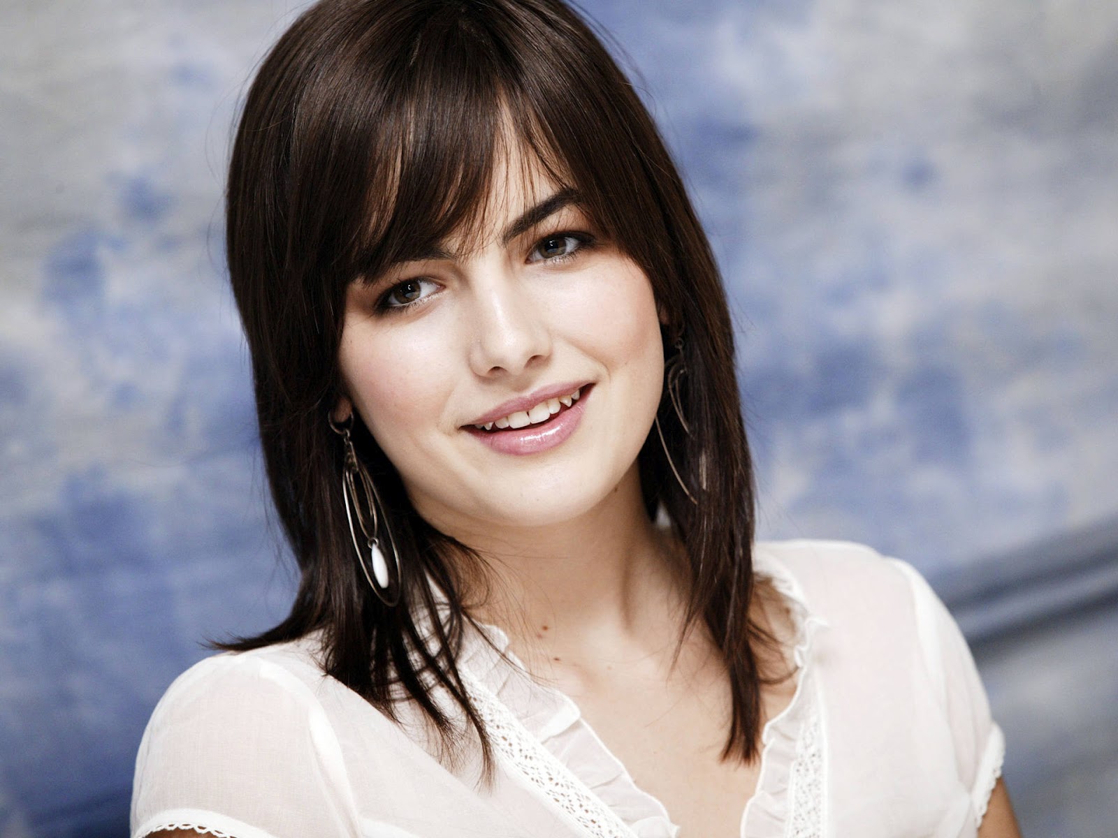 Hollywood All Stars: Camilla Belle Profile Photo Picture