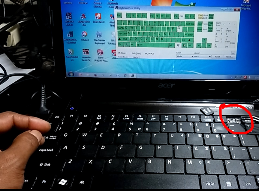 Mengatasi kursor laptop berkedip | NGEUNDUH.COM