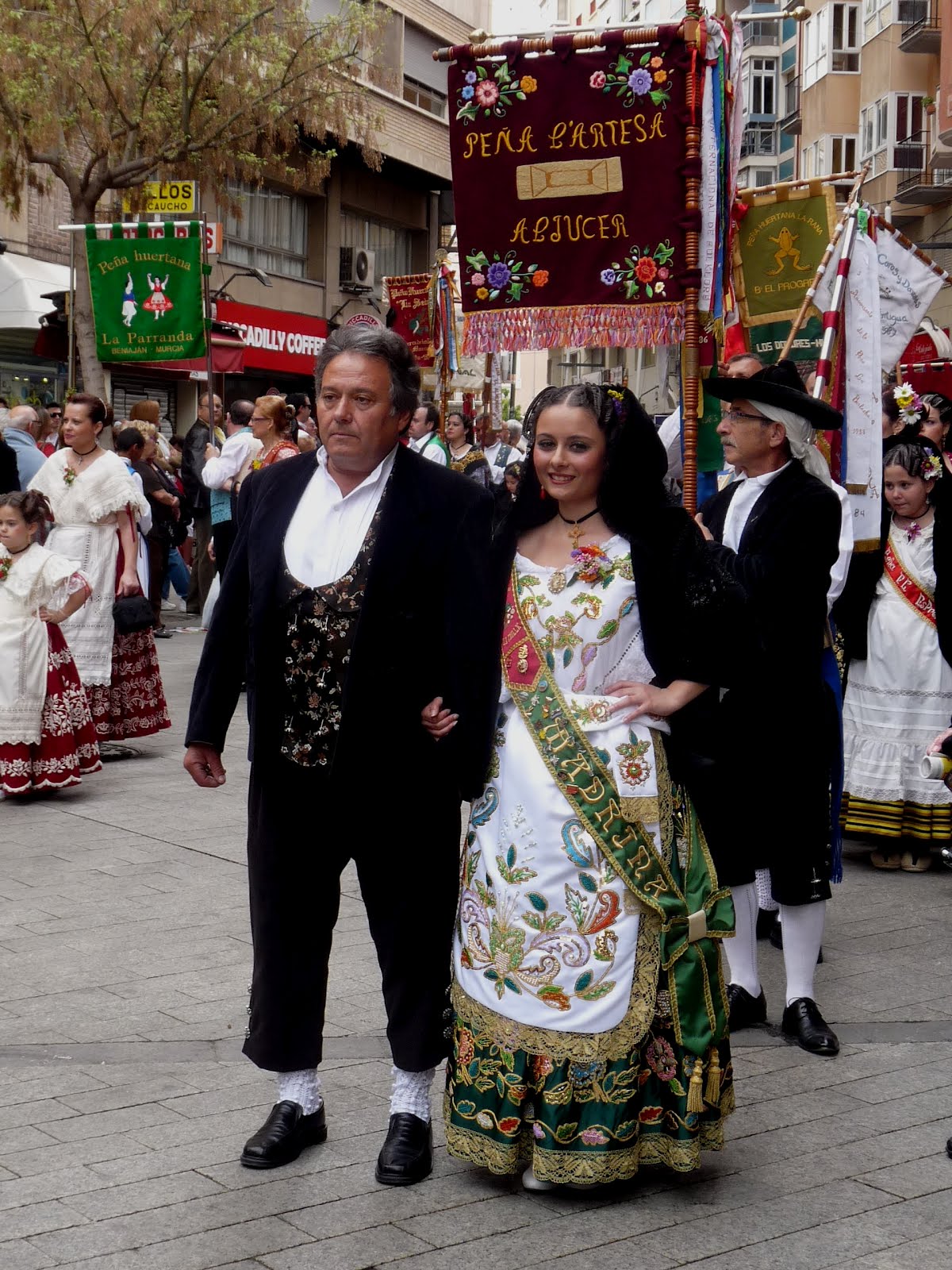 SUCINA FLAMENCA: PROCESIÓN DE LA VIRGEN DE LA FUENSANTA ACOMPAÑADA POR ...
