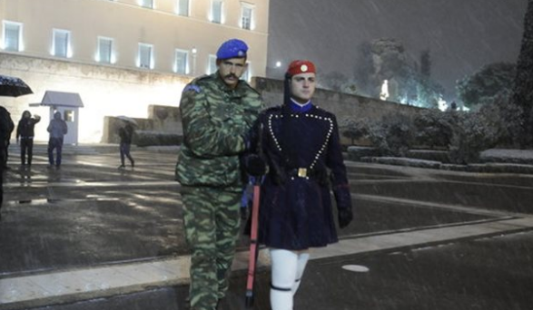 ΕΝΝΕΑ ΕΤΗ ΦΩΤΟΣ: ΣΥΓΚΛΟΝΙΖΟΥΝ ΚΑΙ ΣΥΓΚΙΝΟΥΝ ΟΙ ΤΣΟΛΙΑΔΕΣ ΜΑΣ ΣΤΟ ...