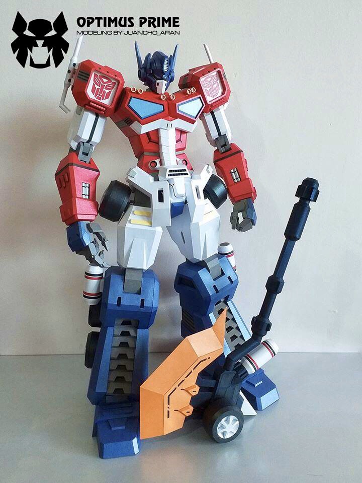 [Premium] Optimus Prime Papercraft ver. Juancho Aran - Brian Papercraft