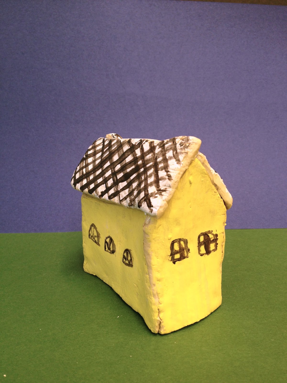 Voilà Art Room: Houses made from Clay Slabs
