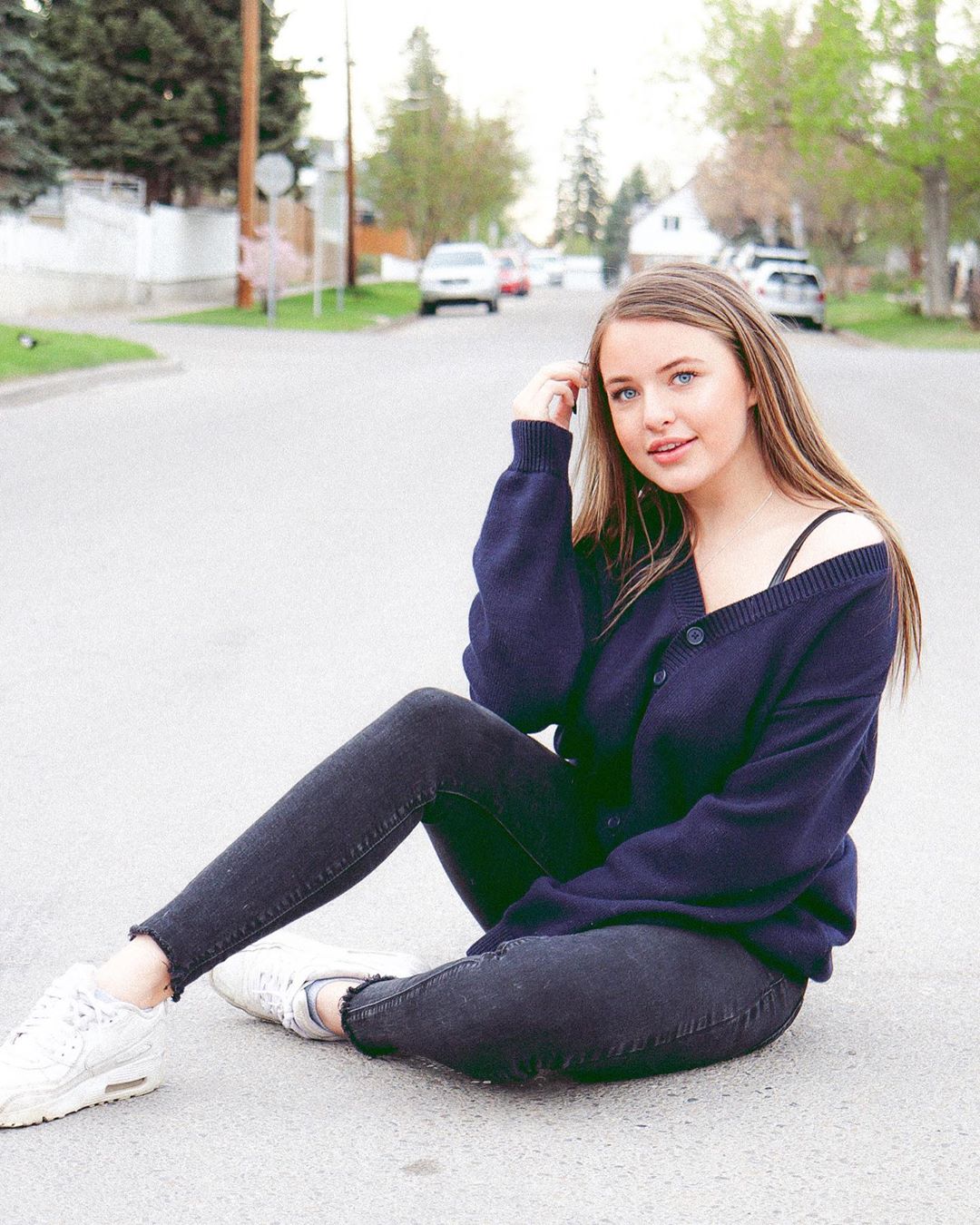 Kendra Rowe Social Media Clicks Jun-2020