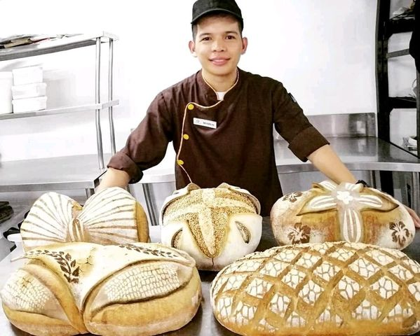 Cebu baker turns bread into amazing art - Where In Bacolod