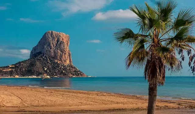 The 10 Most Beautiful Beaches In Spain | TripSia