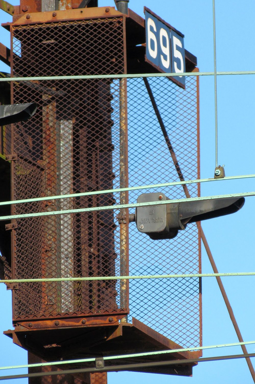 The Position Light: Stop vs Proceed - Telling the Difference