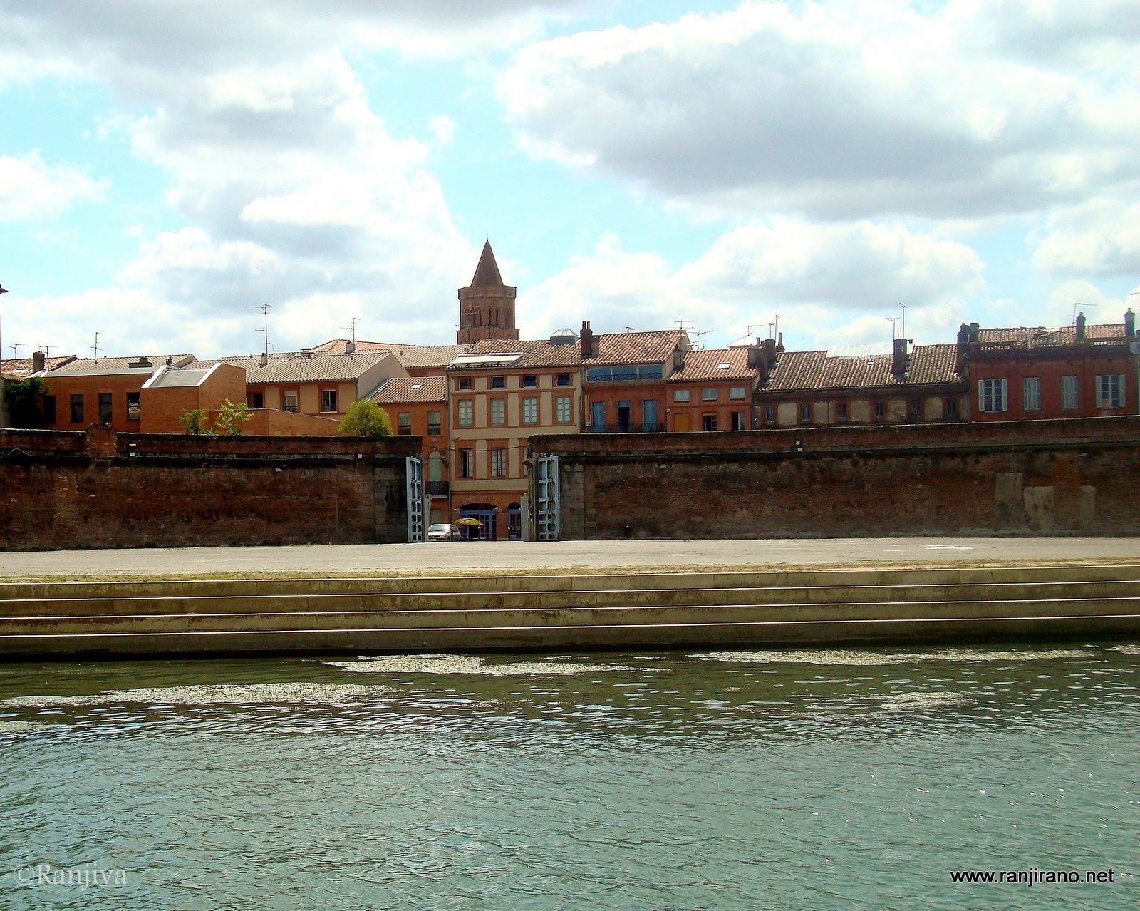 Toulouse ville colorée [rose-bleue-violette] | Paysages et Fleurs au ...