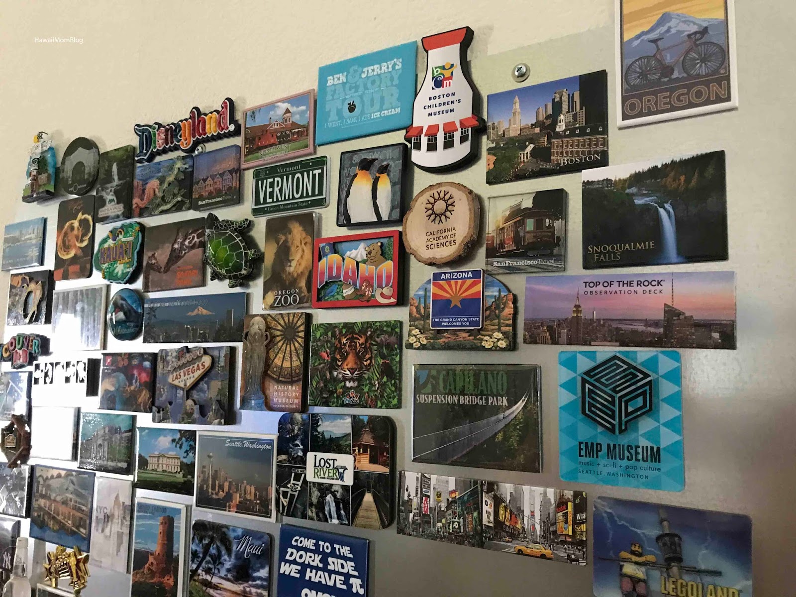 Hawaii Mom Blog: Magnet Wall