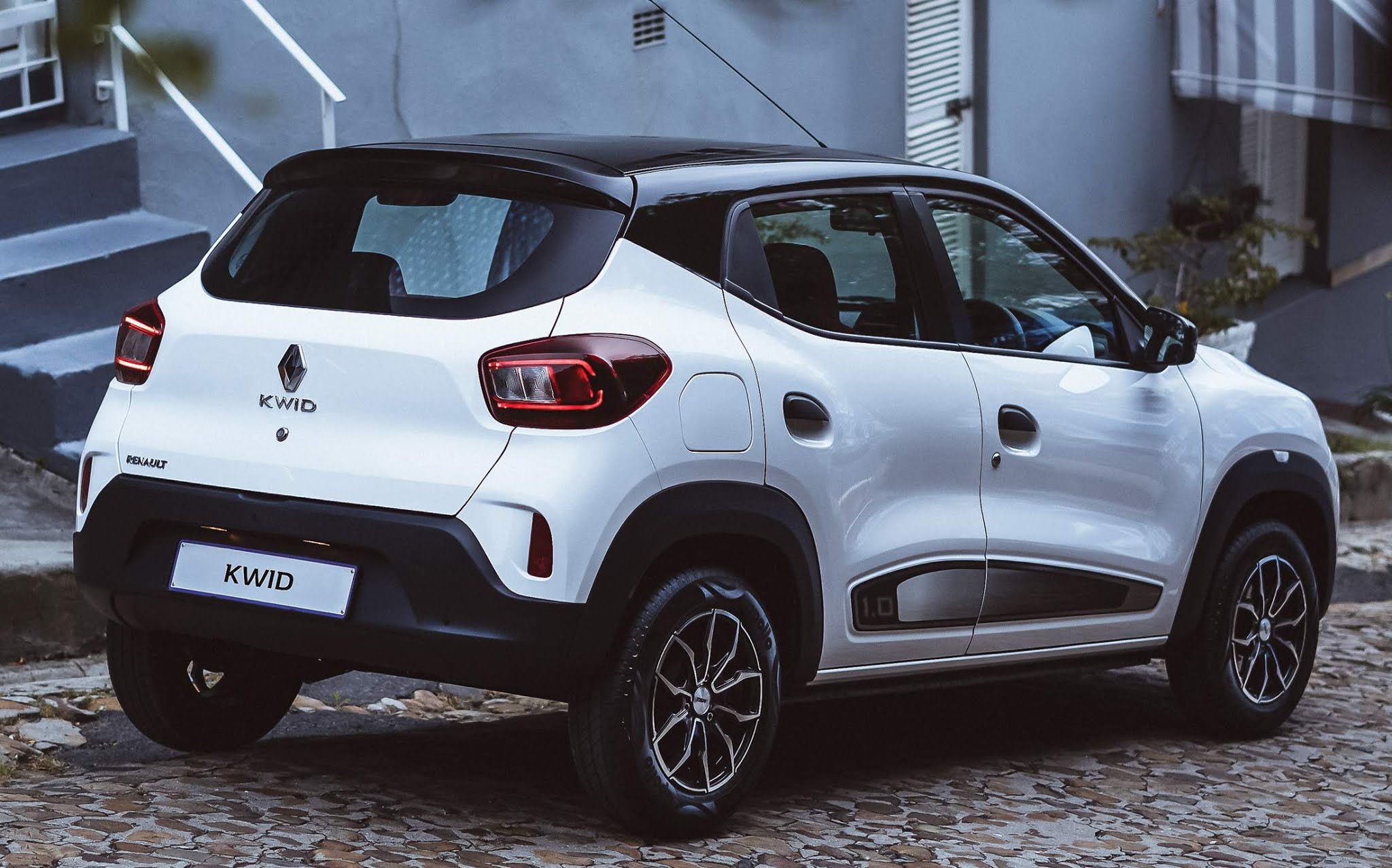 Novo Renault Kwid 2022 terá facelift e motor 1.0 do Sandero