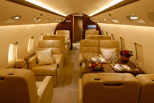 Jet Airlines: Bombardier Challenger 850 Interior