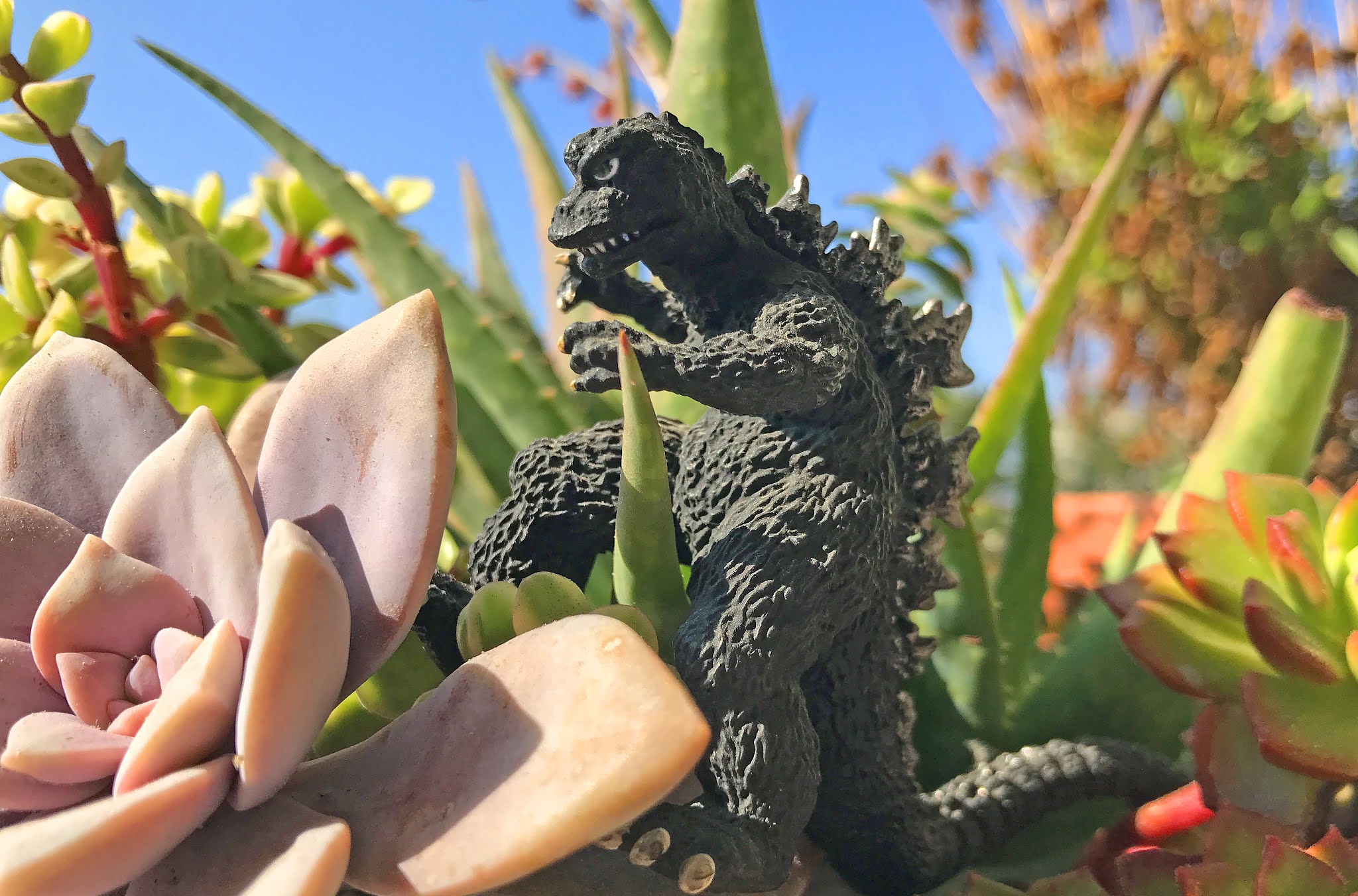 KAIJU IN L.A.: Godzilla is in over his head in giant plants